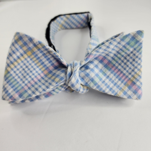 Saddlebred | Accessories | Saddlebred Plaid Selftie Bowtie | Poshmark